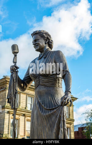 Gracie Fields Statue, Rochdale Stock Photo - Alamy