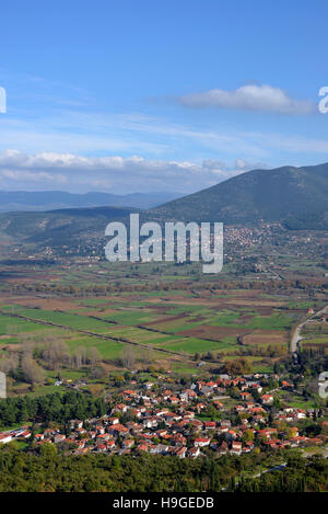 Lilea village in Central Greece Stock Photo - Alamy