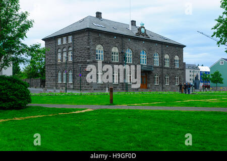The Icelandic parliament building, Althingi, in Reykjavik, Iceland ...