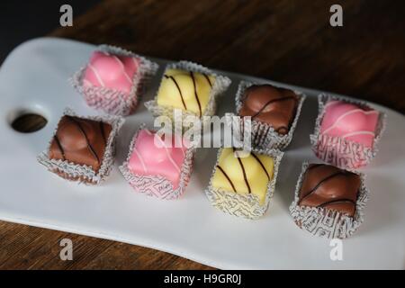 Mr Kipling French Fancies Stock Photo - Alamy
