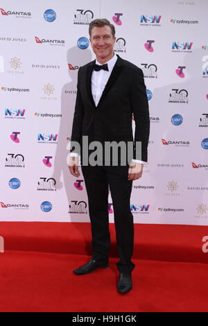 Sydney, Australia. 23 November 2016. Simon Pryce and Lauren Hannaford ...