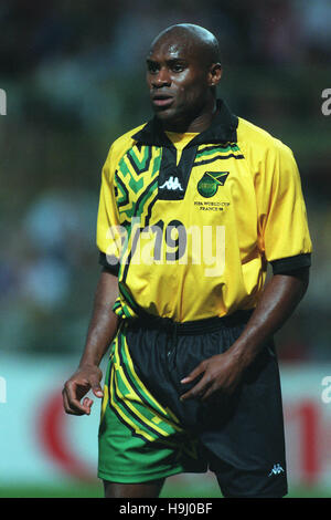 FRANK SINCLAIR JAMAICA & CHELSEA FC 14 June 1998 Stock Photo - Alamy