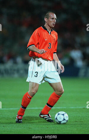 JAAP STAM HOLLAND & MANCHESTER UNITED FC LONDON WHITE HART LANE LONDON ...
