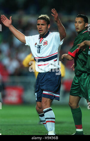 HAVARD FLO NORWAY & WERDER BREMEN 02 July 1998 Stock Photo - Alamy