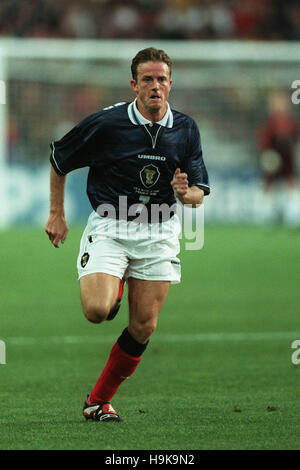 KEVIN GALLACHER SCOTLAND & BLACKBURN ROVERS FC 10 October 1998 Stock ...