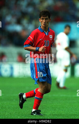 YONG SOO CHOI SOUTH KOREA 30 June 1998 Stock Photo - Alamy