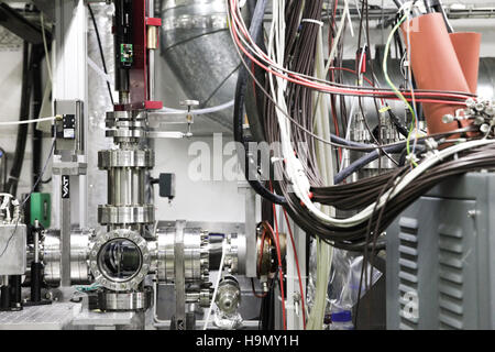 Experiments at the Antiproton Decelerator (AD) hall at CERN, the ...