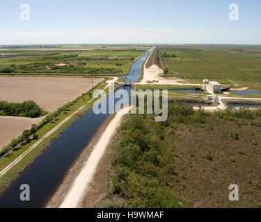 Levees, dikes, and dams in Everglades National Park are critical ...