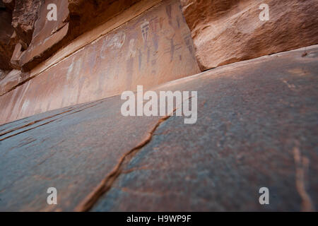The Courthouse Wash Rock Art Panel in Arches National Park features ...