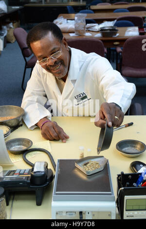 The USDA and GIPSA oversee grain inspections, including corn packers ...