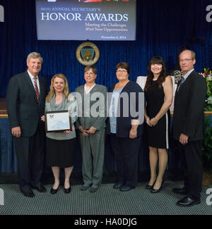 President's Call to Service Award ceremony and reception for volunteers ...