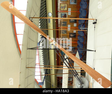 The original 1903 Wright Flyer on display in the Science Museum, London ...