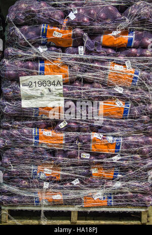 EPA Deputy Administrator Stan Meiberg and City Harvest Executive ...