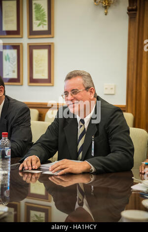 The Cuban Minister of Agriculture, Gustavo Rodriguez Rollero, met with ...