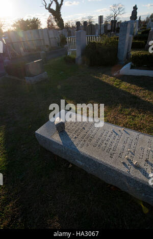 Jewish tombstone at the New Montefiore cemetery in Cambria Heights ...