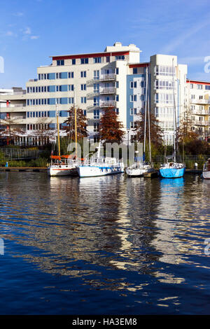 Modern architecture at Hannover Quay, Bristol Docks, Bristol, England ...