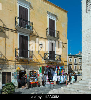 Shopping, Bari, Apulia, Italy Stock Photo - Alamy