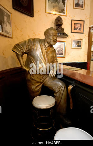 Statue of Ernest Hemingway at La Floridita bar, Havana, Cuba Stock ...