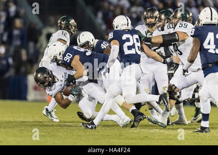 Penn State Nittany Lions Gerald Hodges (6) in action during a game ...