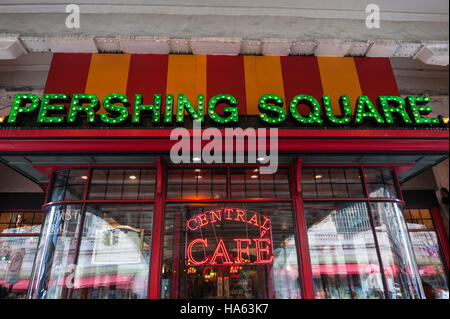 Pershing Square, Breakfast Cafe Stock Photo - Alamy