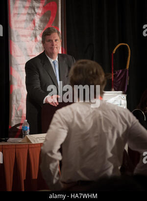 First Lady Janie Hipp participates in the 'Let's Move in Indian Country ...