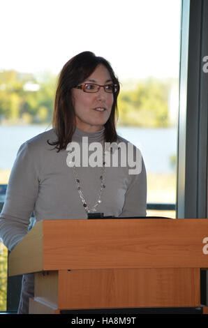 Acting Assistant Secretary Rachel Jacobson visits the Mississippi River ...