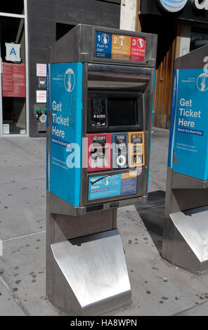 New York Subway Ticket Machine Stock Photo - Alamy