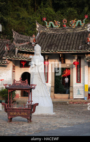 A chinese temple inside the Fujian Hakka earthen building (Tulou ...