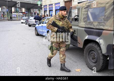 Milan (Italy), mixed patrols of police and Army in service for counter ...