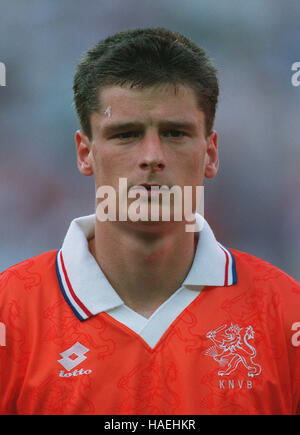 WIM JONK HOLLAND & INTER MILAN FC 27 April 1994 Stock Photo - Alamy