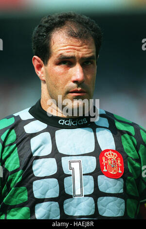ANDONI ZUBIZARRETA SPAIN 12 July 1994 Stock Photo - Alamy