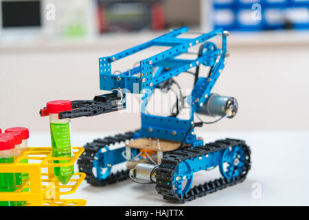 Robotic arm on caterpillar tracks Stock Photo: 139311592 - Alamy