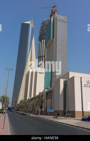 Al Hamra Tower, Kuwait City, Kuwait Stock Photo - Alamy