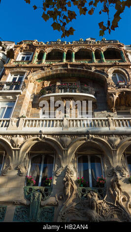 The famous Lavirotte building , Paris, France Stock Photo - Alamy