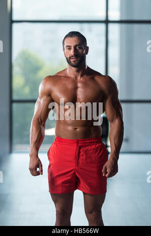 Italian Fitness model posing in a bikini Stock Photo - Alamy
