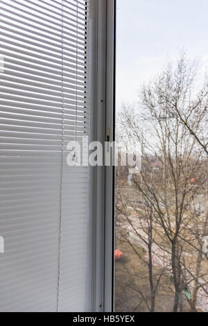 Open and closed window blinds with horizontal and vertical shadows ...