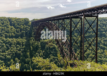 Detail of the steel arch New River Gorge Bridge by the Canyon Rim ...