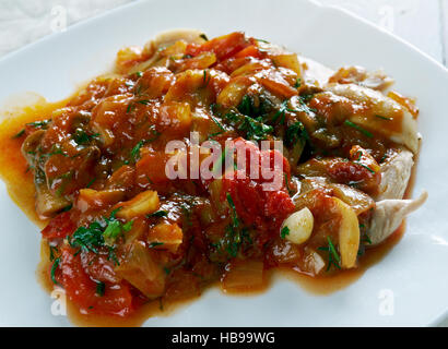 Mantarlı Tavuk Sote - Turkish stew with chicken and mushrooms Stock ...