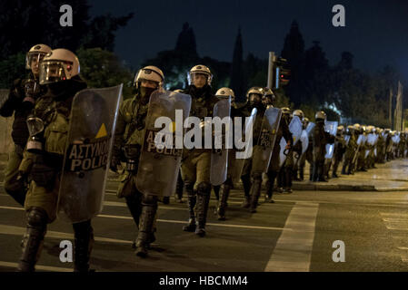 Athens, Greece. 6th December, 2016. Anarchists clash with riot police ...
