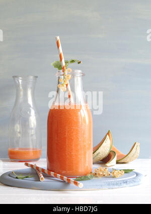 smoothie with cantaloupe melon and white currants Stock Photo - Alamy