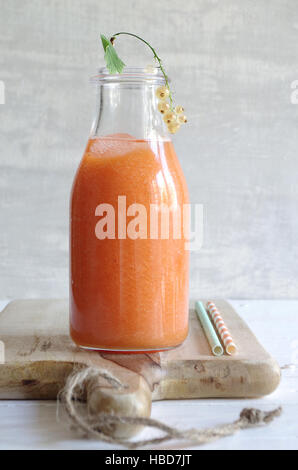smoothie with cantaloupe melon and white currants Stock Photo - Alamy