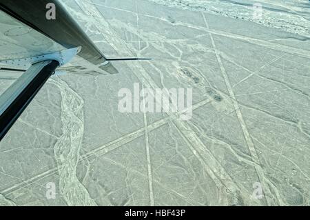 The famous lines of Nazca (Peru Stock Photo - Alamy