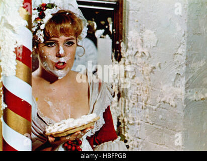 SMASHING TIME, Lynn Redgrave, 1967 Stock Photo - Alamy