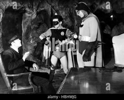 BATMAN, from left, Lewis Wilson, Douglas Croft, Shirley Patterson, J ...