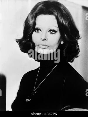 THE CASSANDRA CROSSING, Sophia Loren, 1976 Stock Photo - Alamy