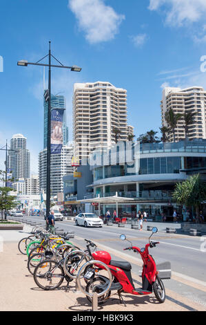Beach promenade walkway, The Esplanade, Surfers Paradise, City of Gold ...