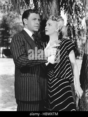 HAVING WONDERFUL CRIME, from left: George Murphy, Carole Landis, Pat O ...
