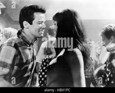 HOT RODS TO HELL, from left, center, Dana Andrews, Laurie Mock, 1967 Stock Photo - Alamy