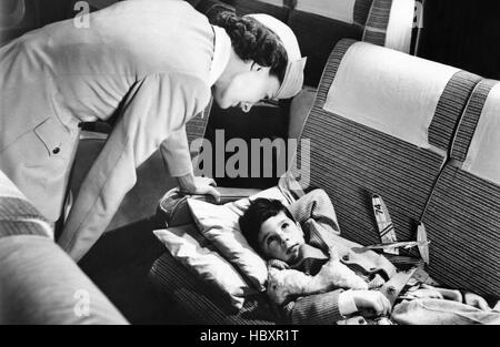 THE HIGH AND THE MIGHTY, from left: Doe Avedon, Dionne Wheeler, 1954 ...