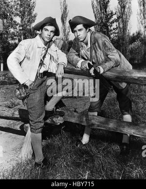 JOHNNY TREMAIN, Richard Beymer, Hal Stalmaster, Luana Patten, Sharon ...